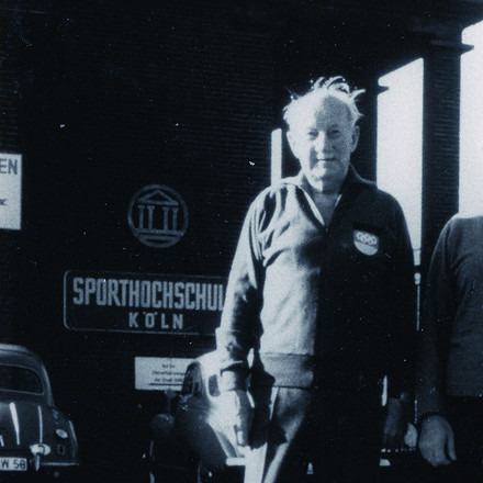 Carl und Liselott Diem-Archiv - Deutsche Sporthochschule Köln